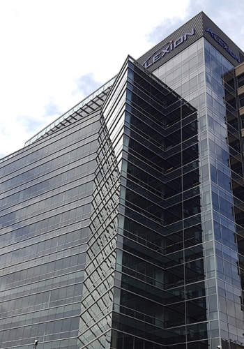 100 College Street | UAM